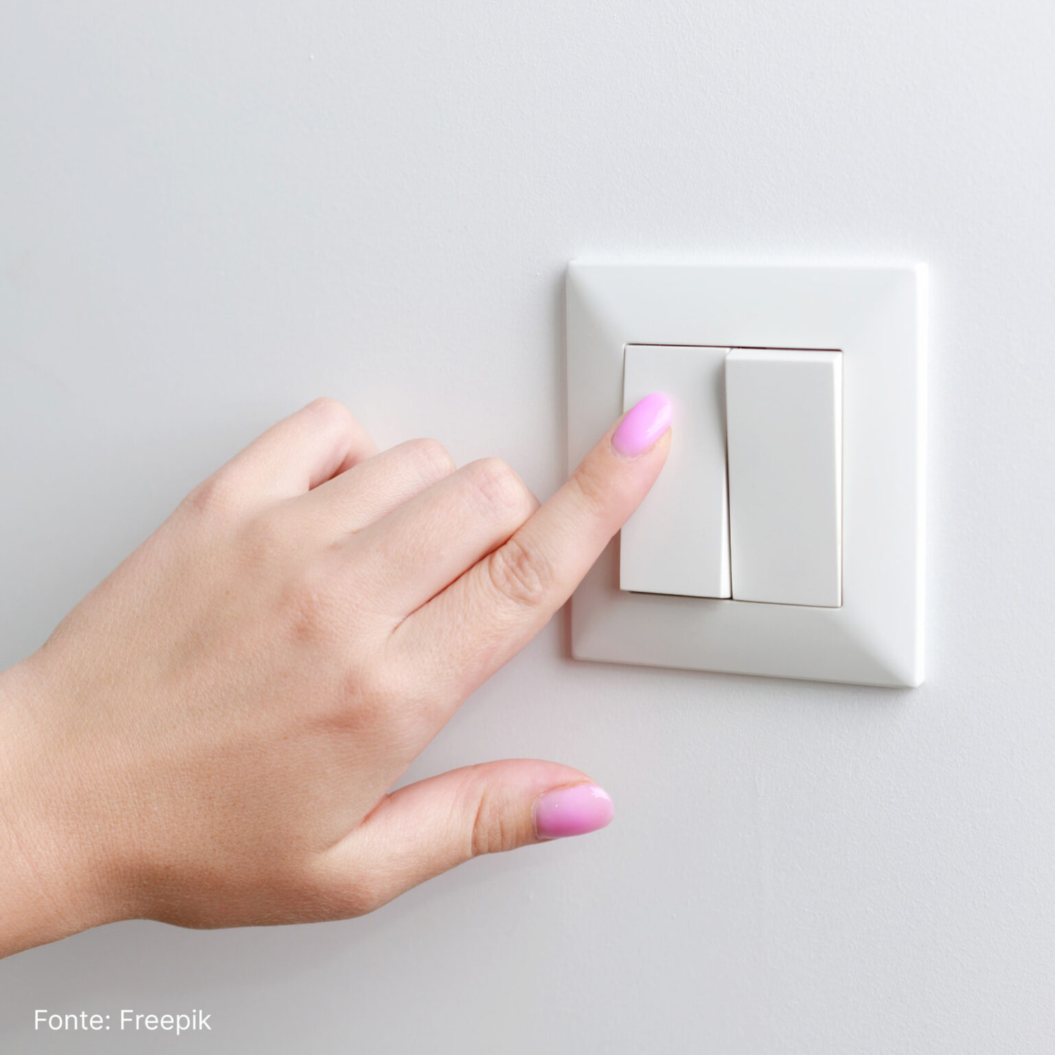 Como escolher o melhor interruptor para a sua casa - Blog Liven Casa